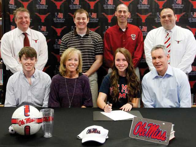 Lamberts Lacy ready to see what happens at Ole Miss - Forsyth News