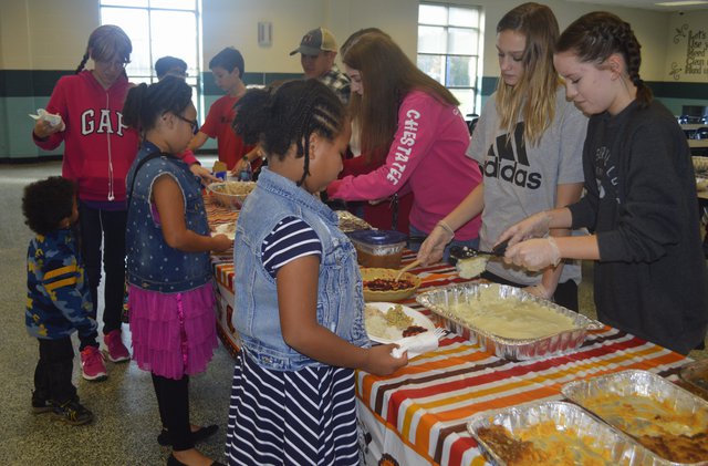 Chestatee Elementary holds 7th annual Thanksgiving meal - Forsyth News