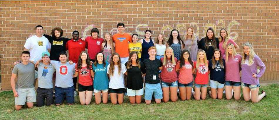 Central grads visit old elementary school - Forsyth News