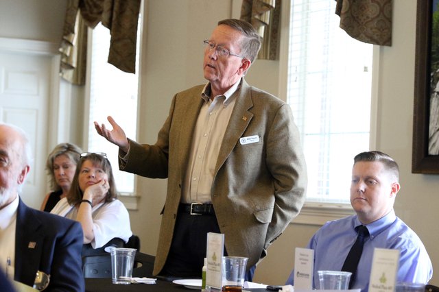 Airport at Elliott Field focus of luncheon in Dawson County - Forsyth News