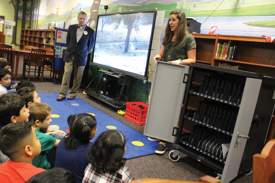 Hometown News: Rotary club donates 28 Chromebooks to this Forsyth ...