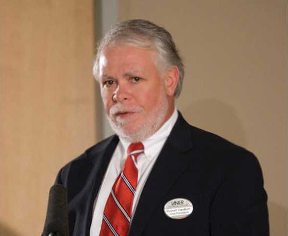 Russell Vandiver, sixth Lanier Tech president and economic guru, dies ...