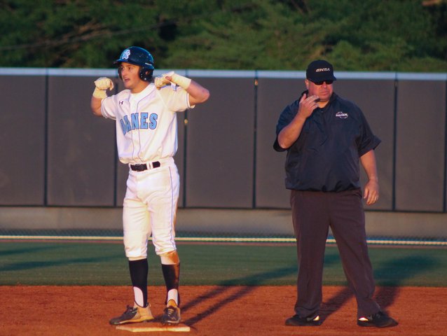 Baseball: Davenport’s game-winning double sends Denmark to Elite Eight ...