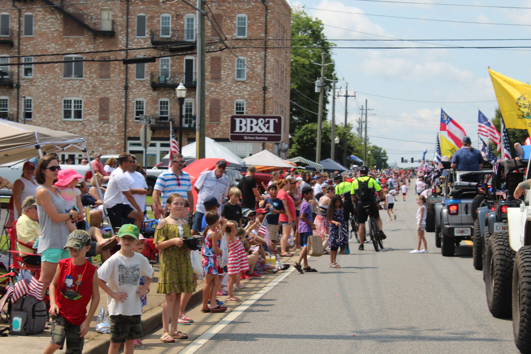 Check out these sights from Cumming's Fourth of July steam engine ...