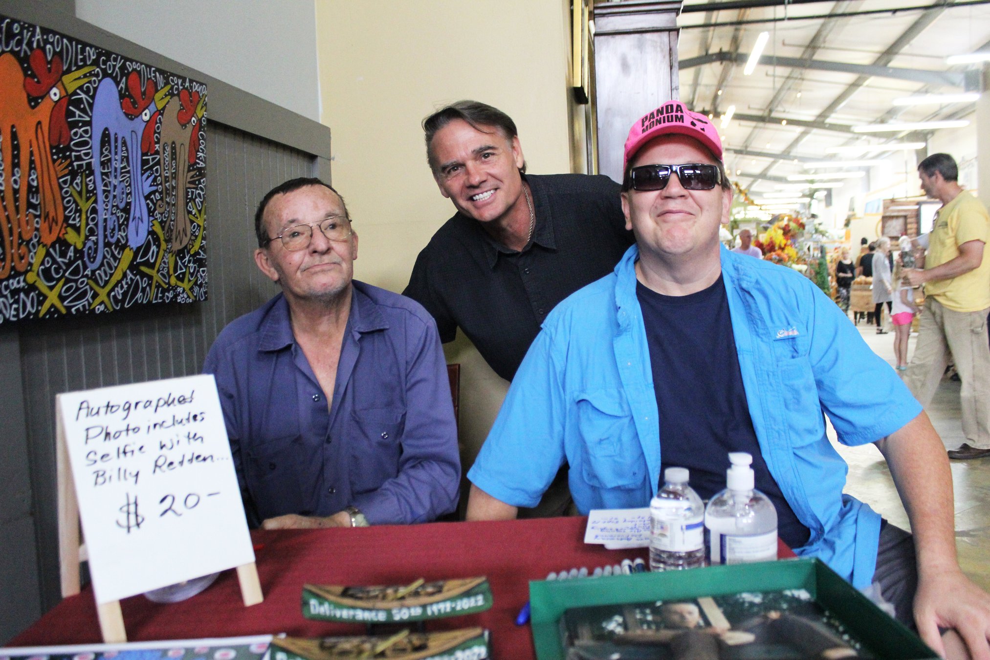 ‘Deliverance’ star Billy Redden visits Lakewood 400 Antique Market in ...