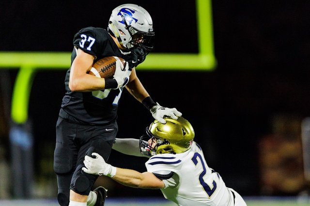 Football: War Eagles down Wolverines, secure 9th straight postseason ...