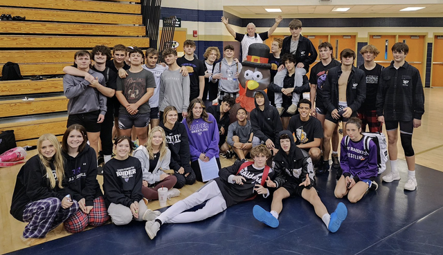 Wrestling: Forsyth teams collect wins in Wolverine Thanksgiving Duals ...