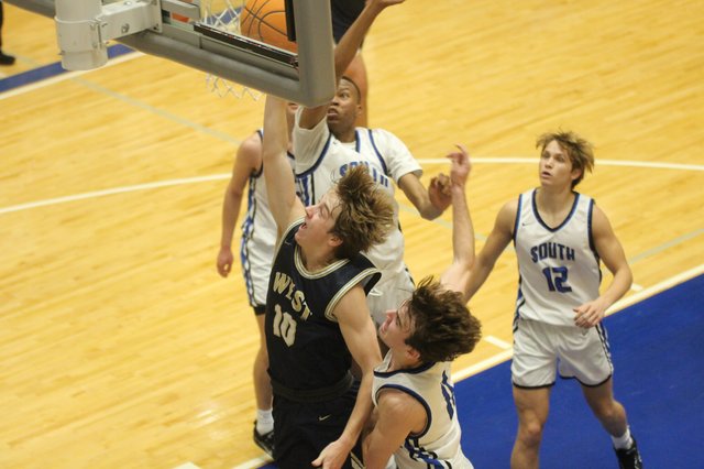 Basketball: Wolverines edge War Eagles in overtime - Forsyth News