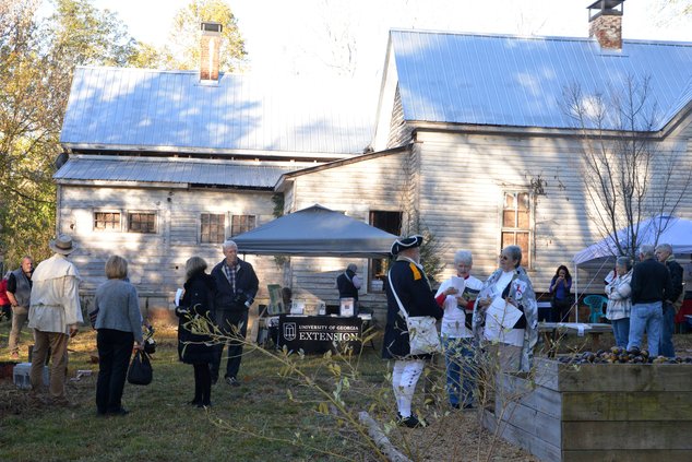 Here’s how volunteers marked the National Day of Service at the ...