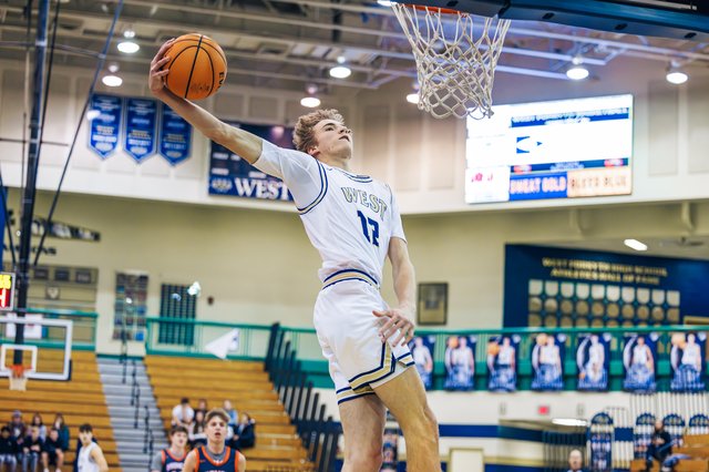 Basketball: Wolverines' win streak continues with victory over Broncos ...