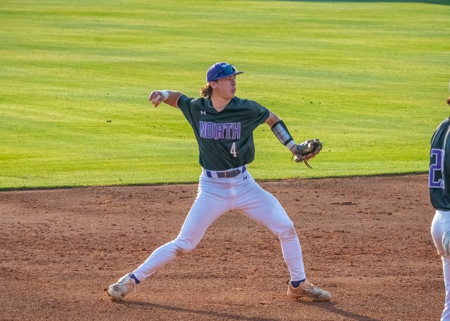 Baseball Roundup: Raiders rebound against Red Elephants; War Eagles ...