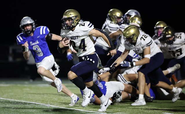 Football: Wolverines roll to huge win over War Eagles - Forsyth News