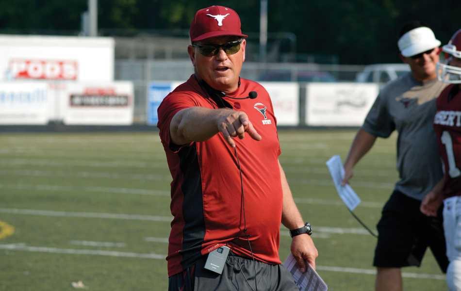 Football: Former Lambert coach Sid Maxwell announces retirement - Forsyth News