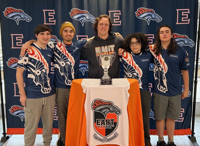 eSports: Broncos claim school's 1st team state title - Forsyth News