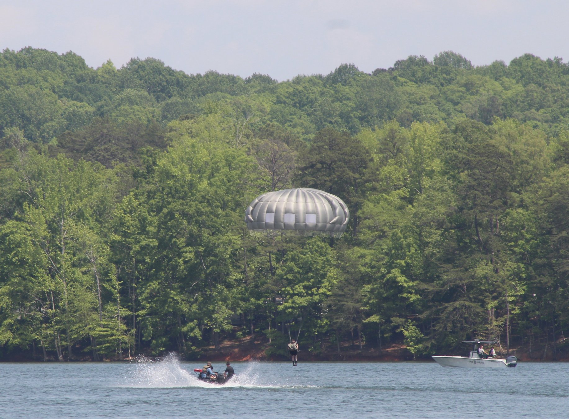 LOOK: U.S. Army soldiers leap into Lake Lanier during the 2025 ‘Ranger ...