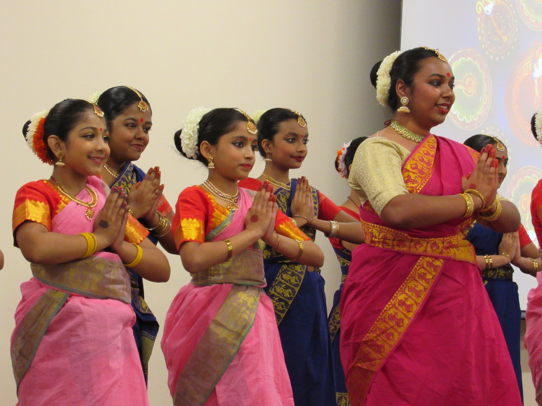 Diwali celebration lights up Sharon Forks Library in south Forsyth ...
