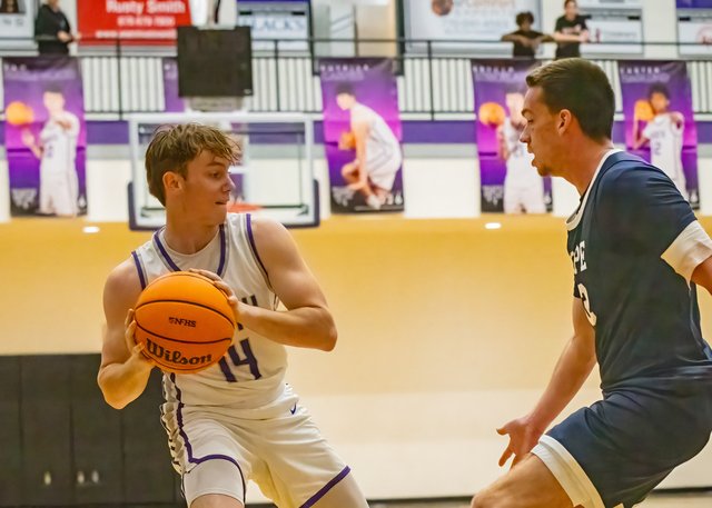 Basketball: Raiders unable to overcome slow start in title game ...