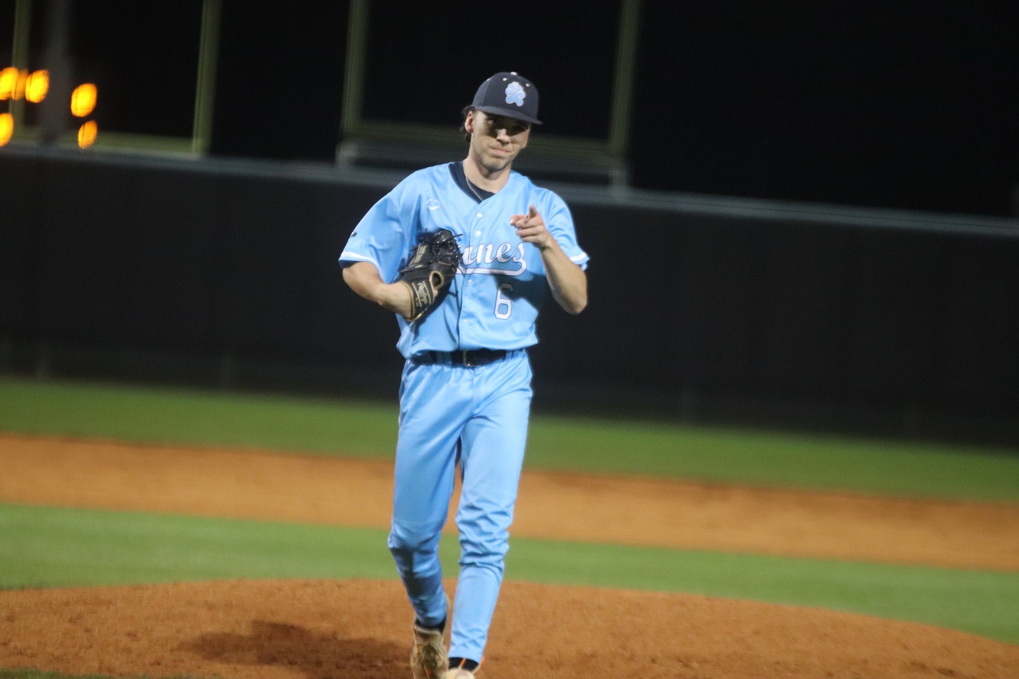 Baseball: Danes pull away from Bulldogs for run-rule win - Forsyth News