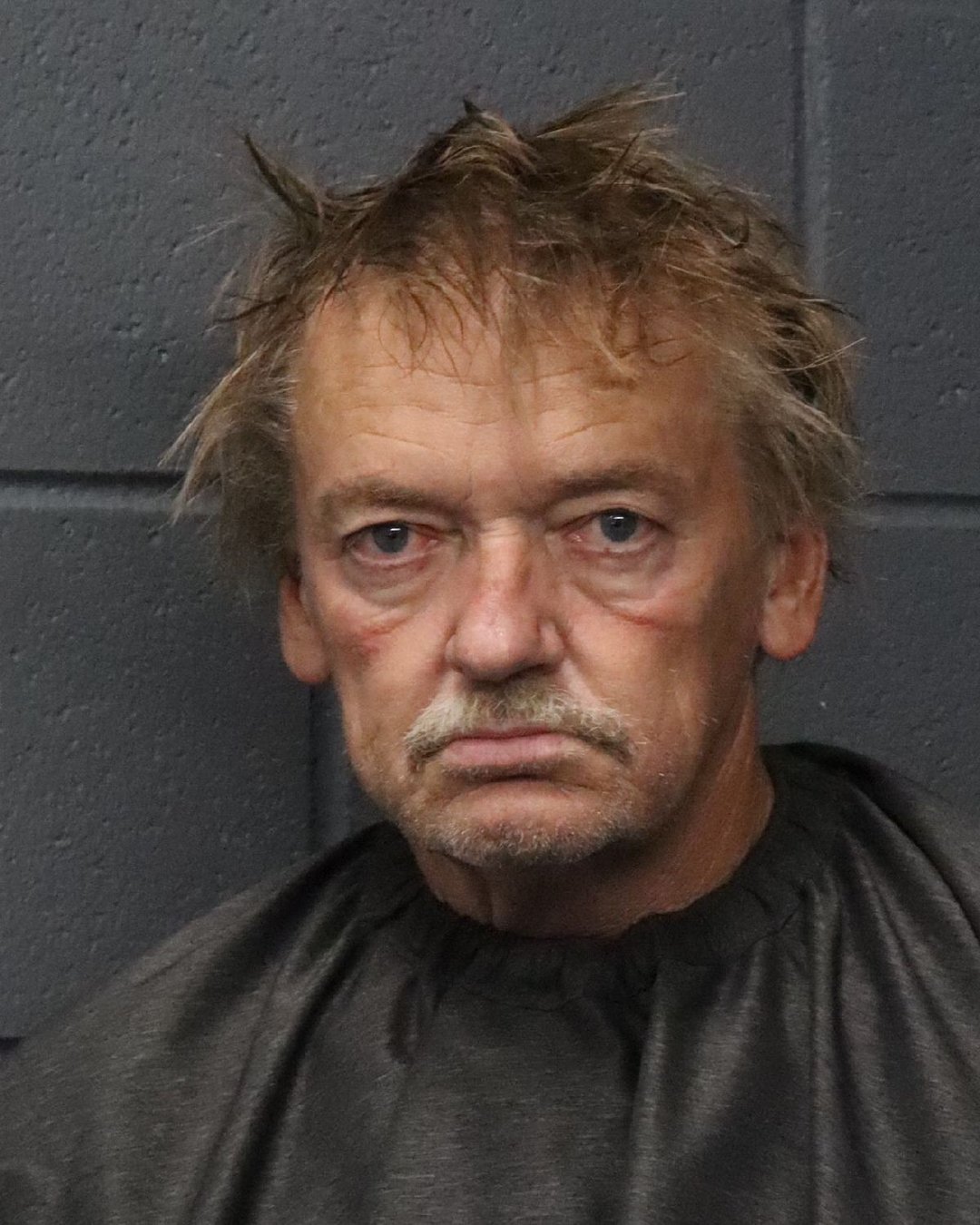 Man arrested on drug, littering charges after police say he threw ...