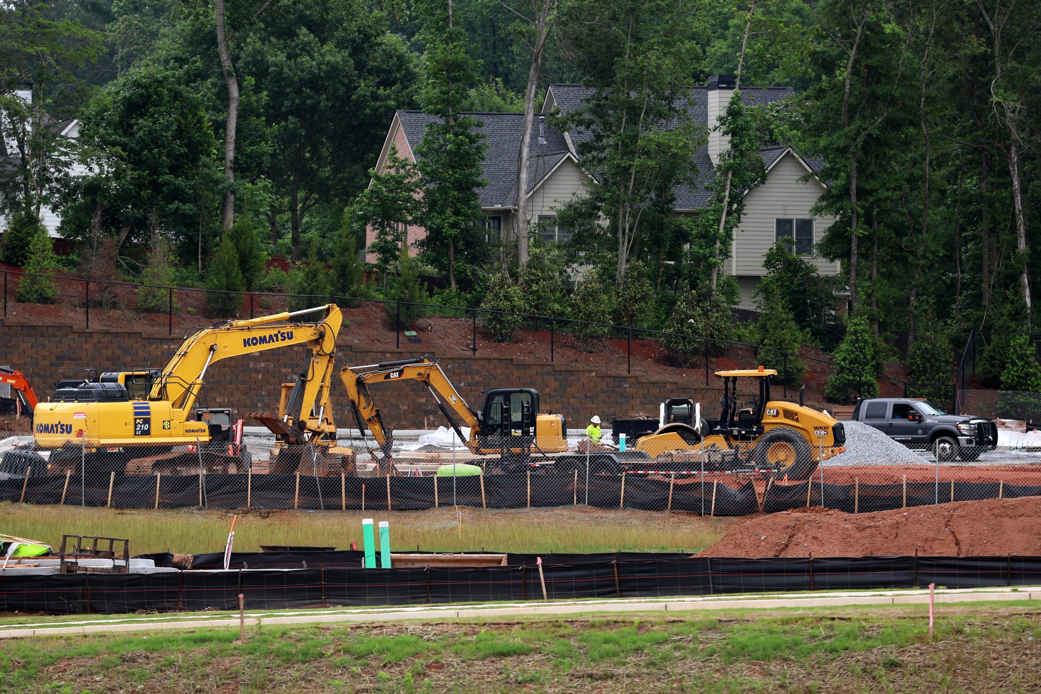 Construction begins on first of five drive-thru restaurants at west ...