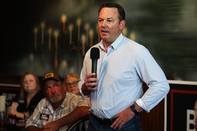 Burt Jones makes Forsyth County stop ahead of governor’s race runoff ...